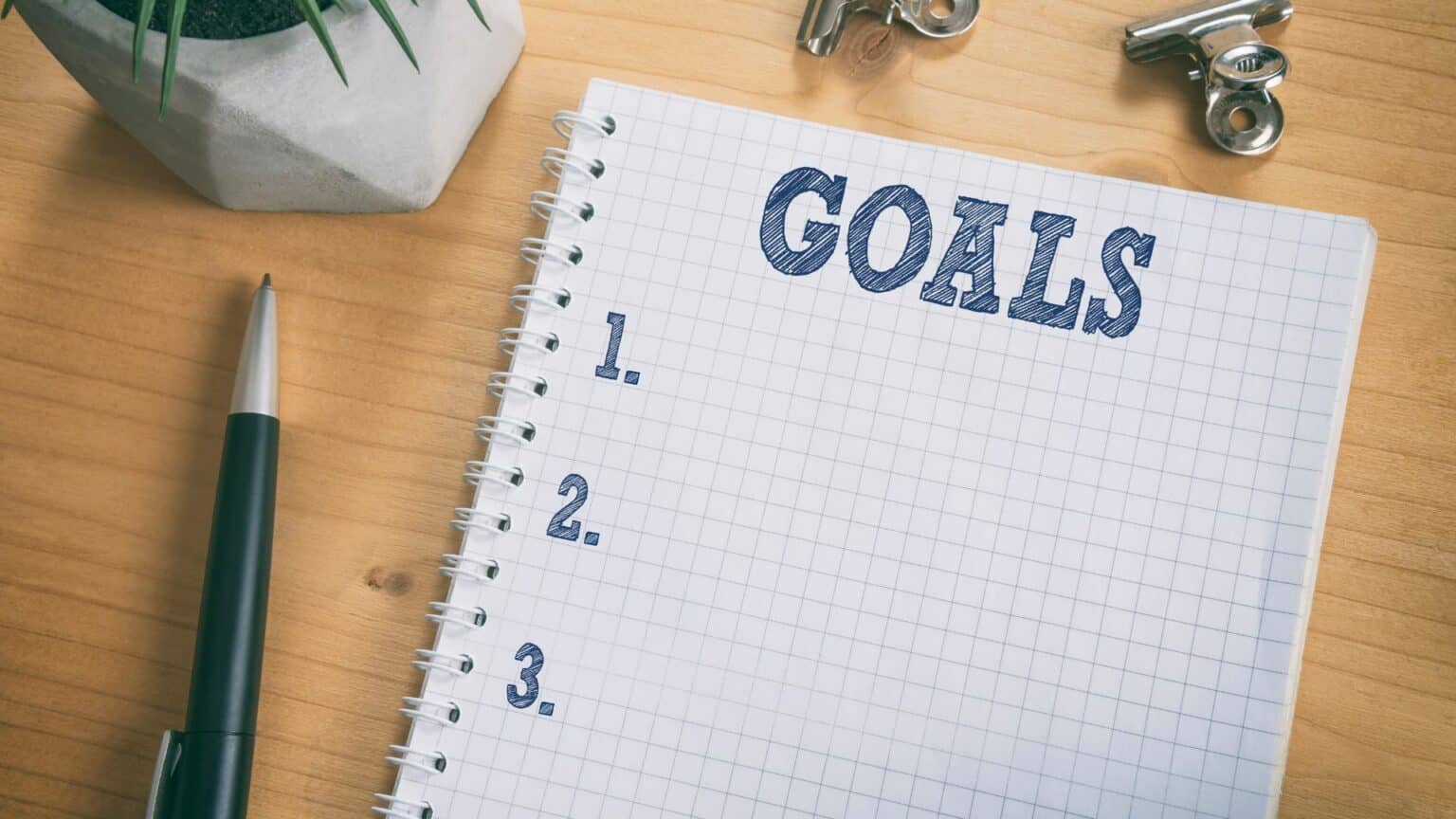 Project Management Goal Setting + 8 Examples & Tips